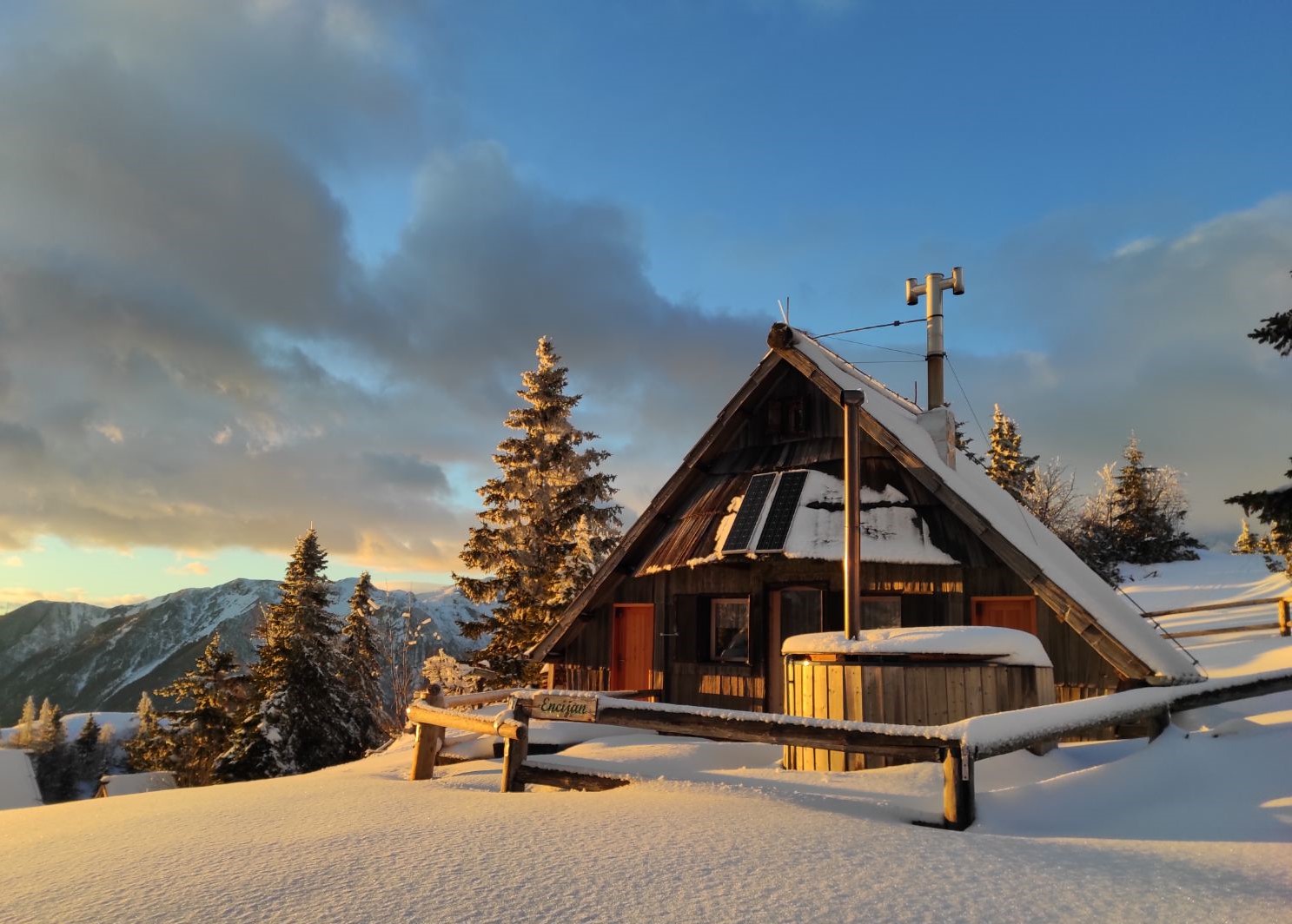 Chalet Encijan - Velika planina